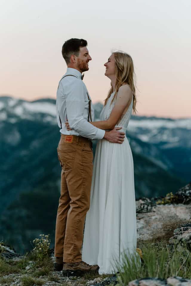 Eloping in Montana | The Ultimate Montana Elopement Location Guide